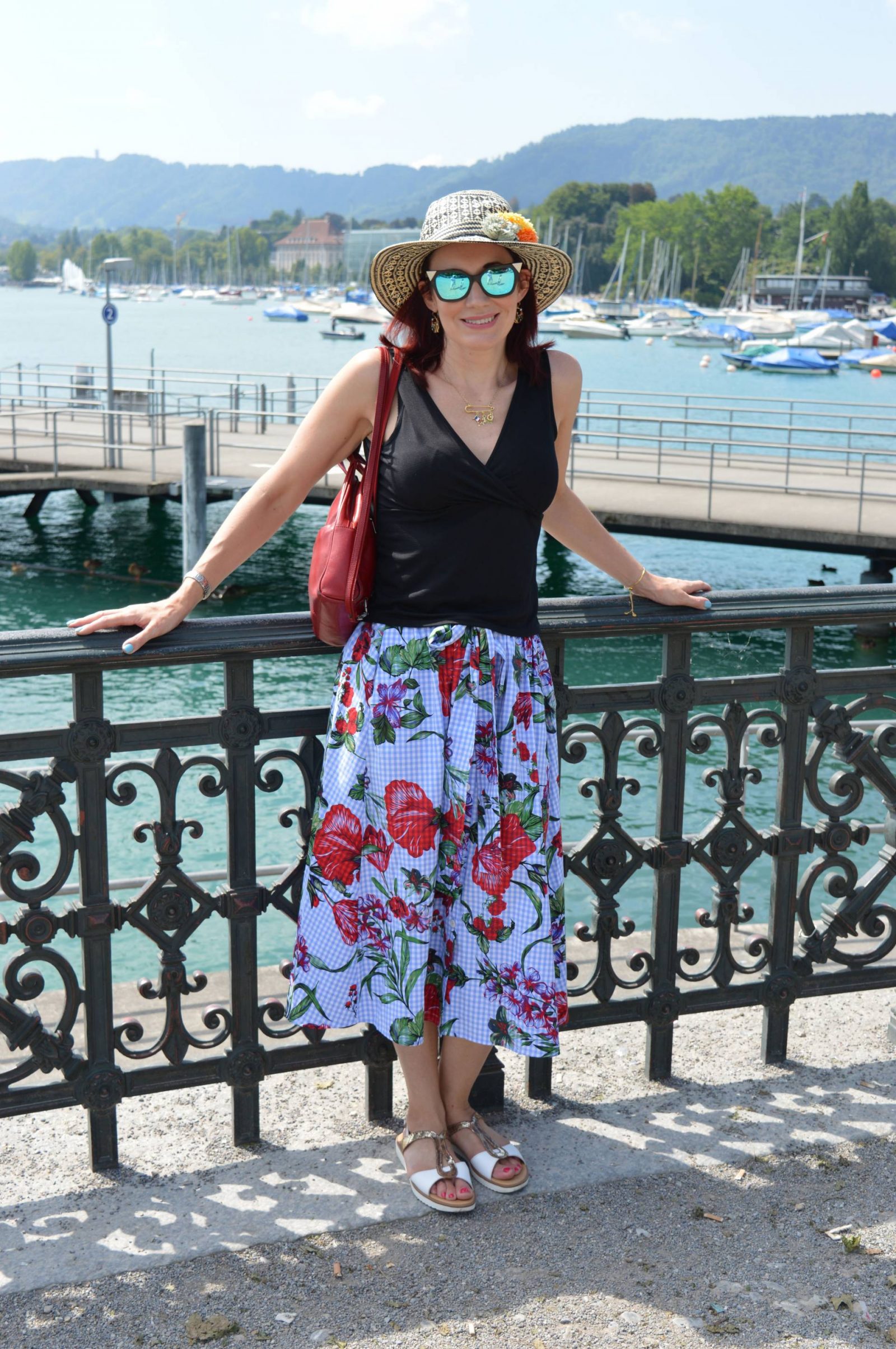 A Comfortable, Chic Outfit For a Day Sightseeing in Zurich